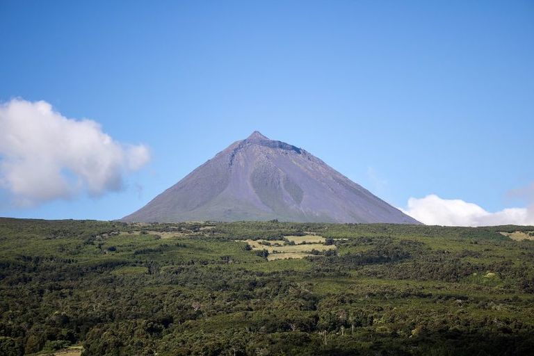 Best Campsites In Azores: Natural Swimming Pools & Volcanos ⋆ Expert ...