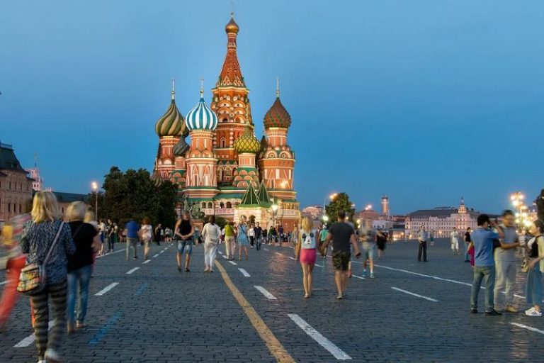 What Is Russia Famous For? (Vodka, Moscow and...) ⋆ Expert World Travel